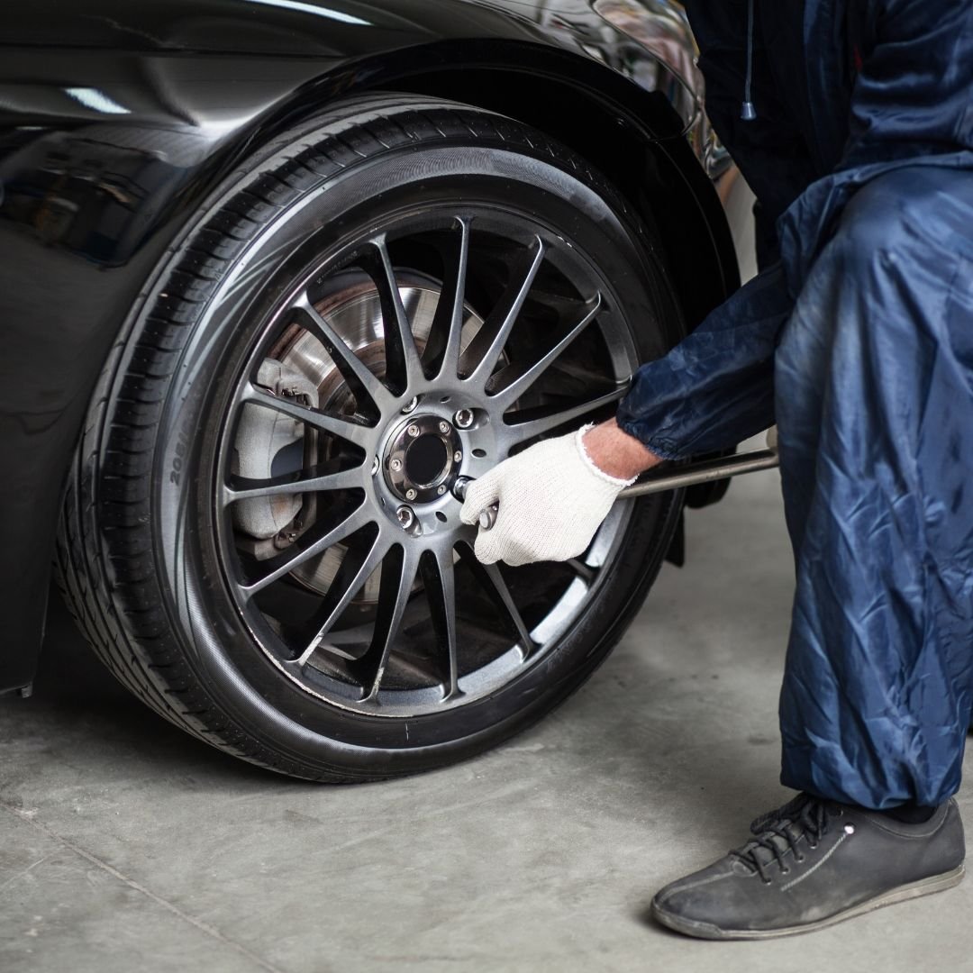 Professional Tire Replacement Services in Kuwait | AutoTalab
